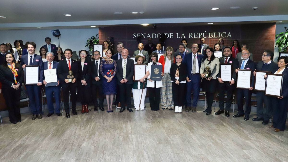 Premios en medicina México: Senado honra a la Dra. Gabriela Borrayo por ...